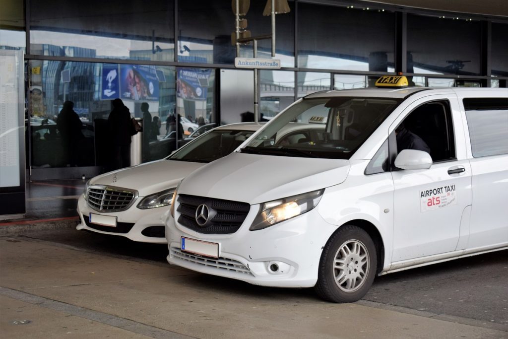 Getting from Vienna Airport to City | Welcome Pickups