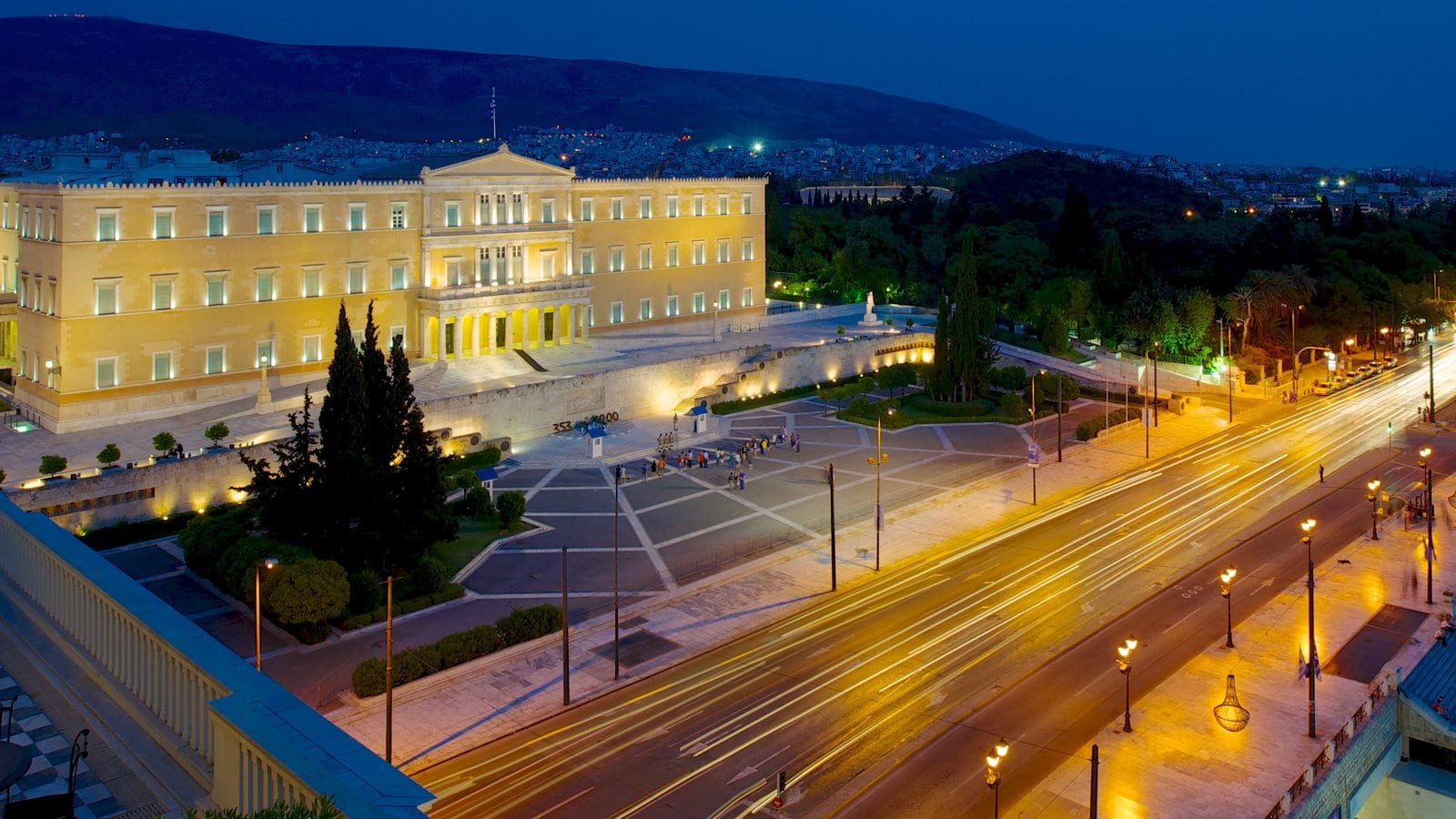 How to Get Around in Athens City Centre
