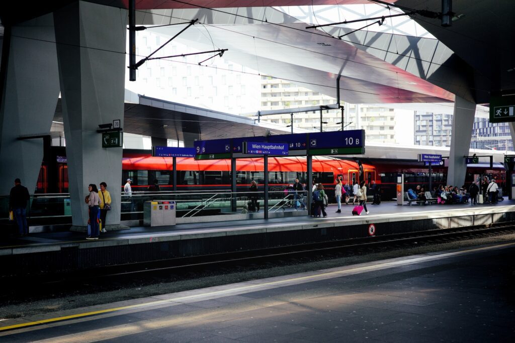 Getting from Vienna Airport to Vienna Hbf Station