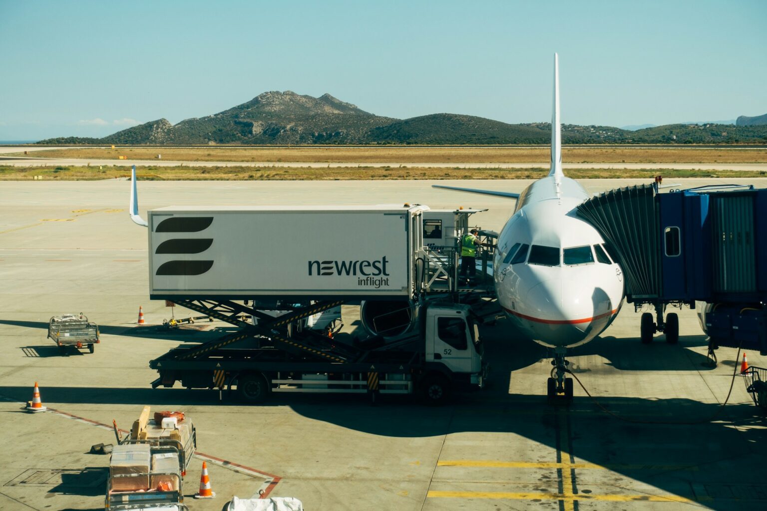 Athens Airport: Terminals, Parking, Services & Nearby Hotels