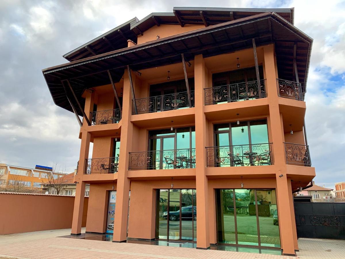 Sofia Airport: All about the Terminals, Parking, Lounges and Hotels