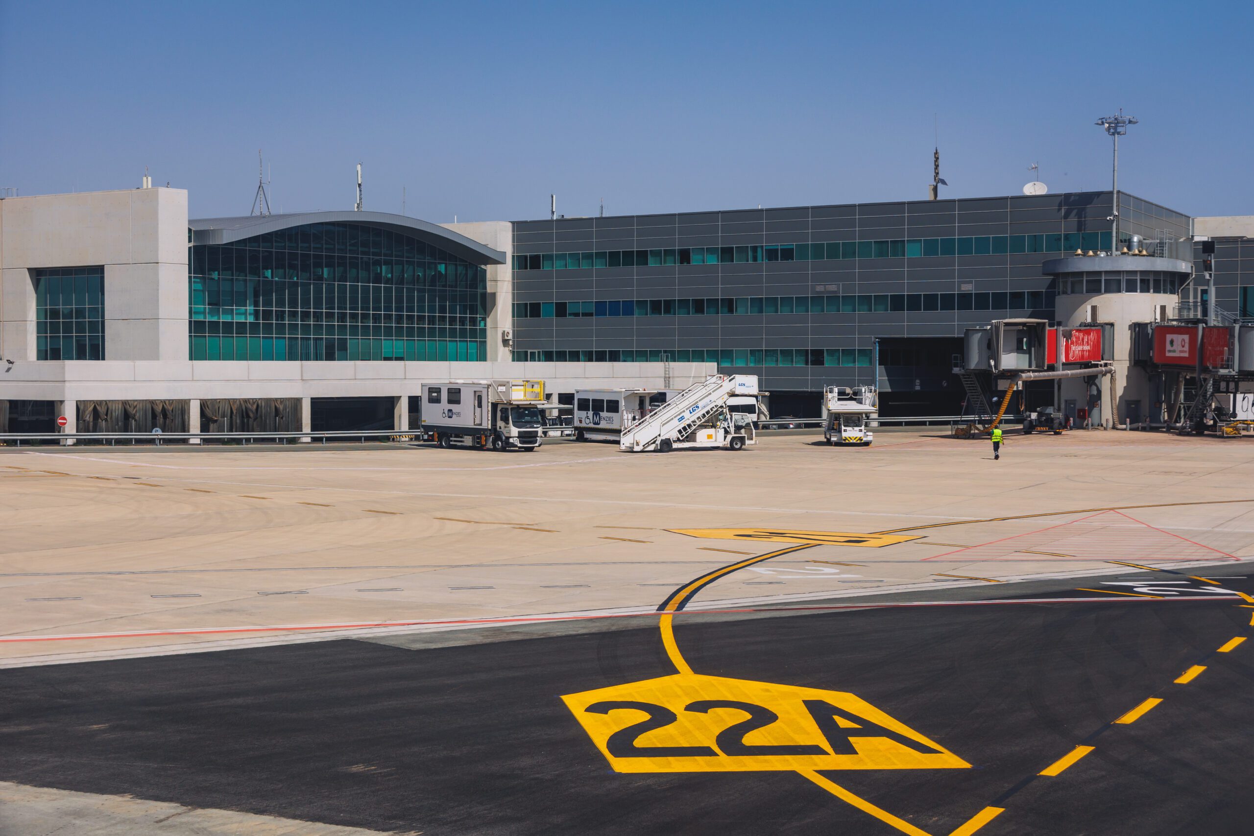 Cyprus Larnaca Airport: Terminals, Parking, Lounges & Hotels