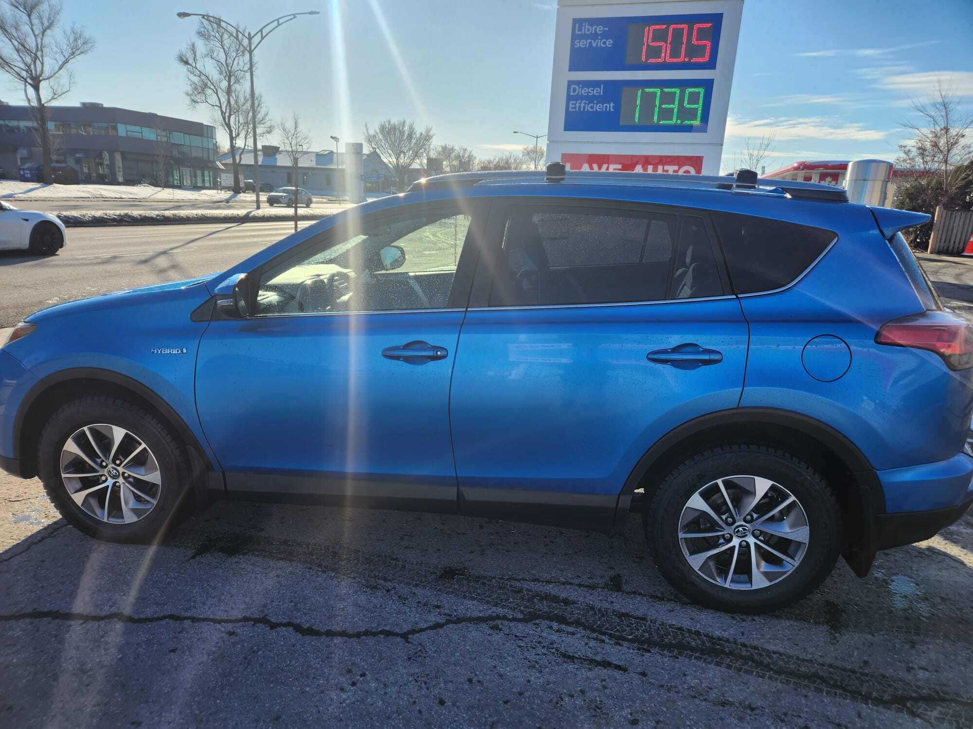 Quebec City Airport Taxi: Compare All Taxi Options & Prices