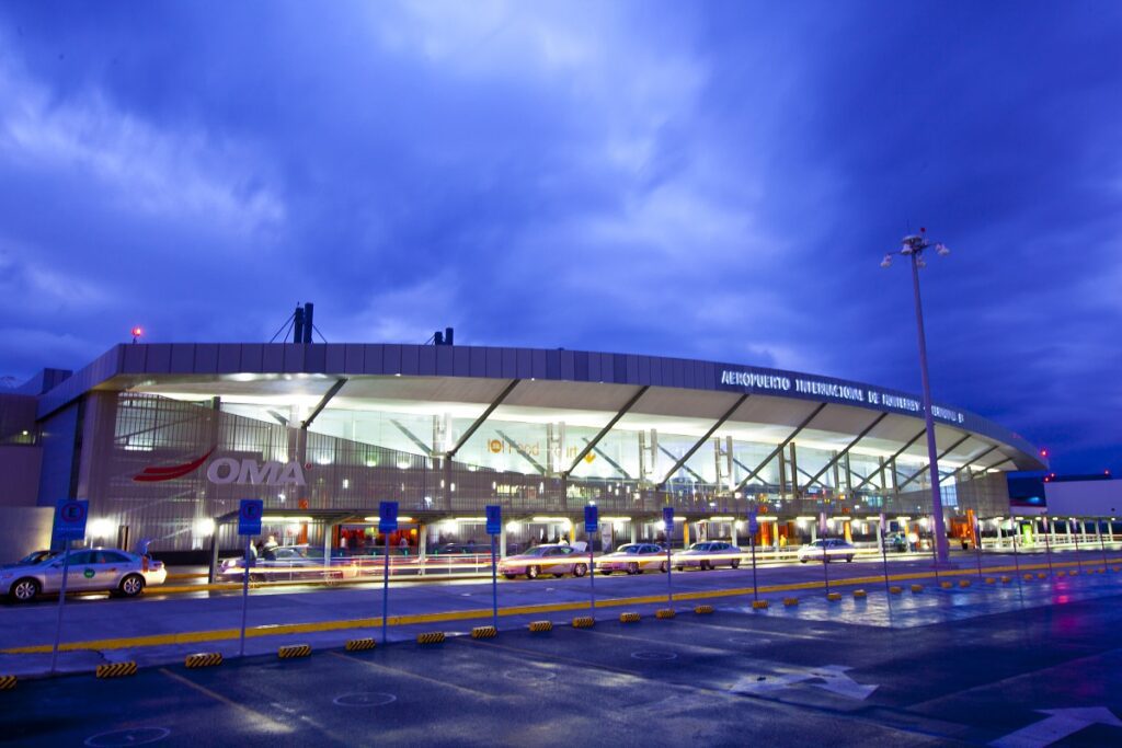 Monterrey Airport Guide: Terminals, Parking, Lounges & Hotels